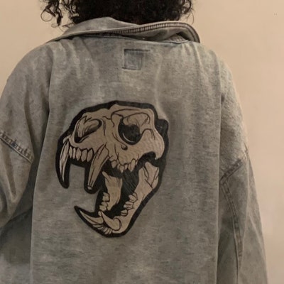 Large Sabertooth Dinosaur Big Cat Saber Tooth Tiger Head Iron-on ...