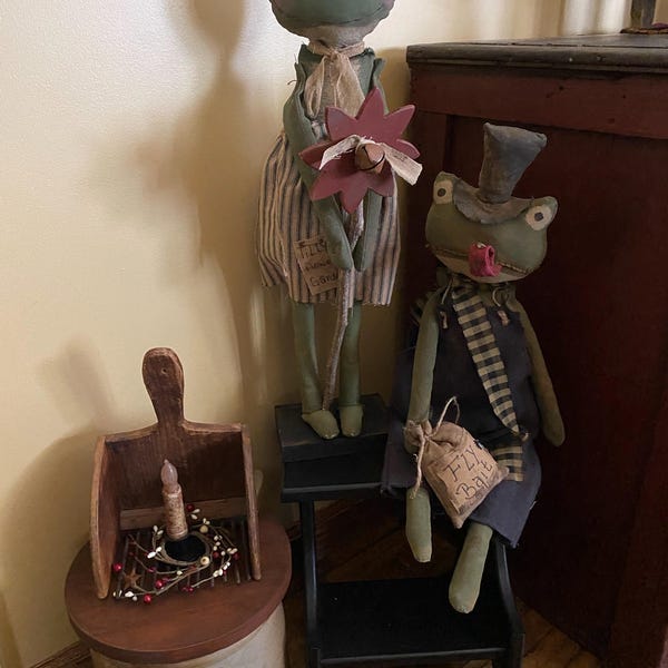 Handmade Primitive Frog - Etsy