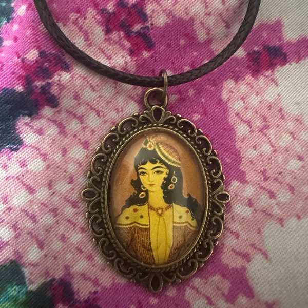 Persian Keychain Handmade Wooden Keychain Persian Carpet Keychain ...