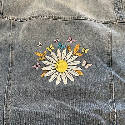 Mini Daisy Flower With Butterflies Embroidery Design 5 Sizes, Flower ...