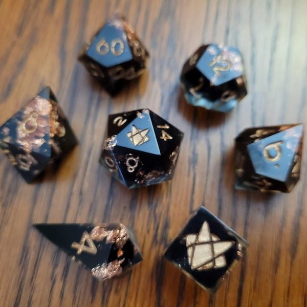 Cursed Dread Full Polyhedral Sharp Edge Dice Set Black and Copper ...