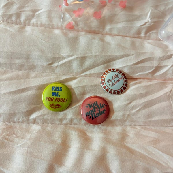 Vintage Style Pinback Buttons - 60s 70s 80s Novelty Pins - You Choose ...