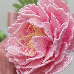 African Woman Machine Embroidery Design to Create a Brooch - Etsy