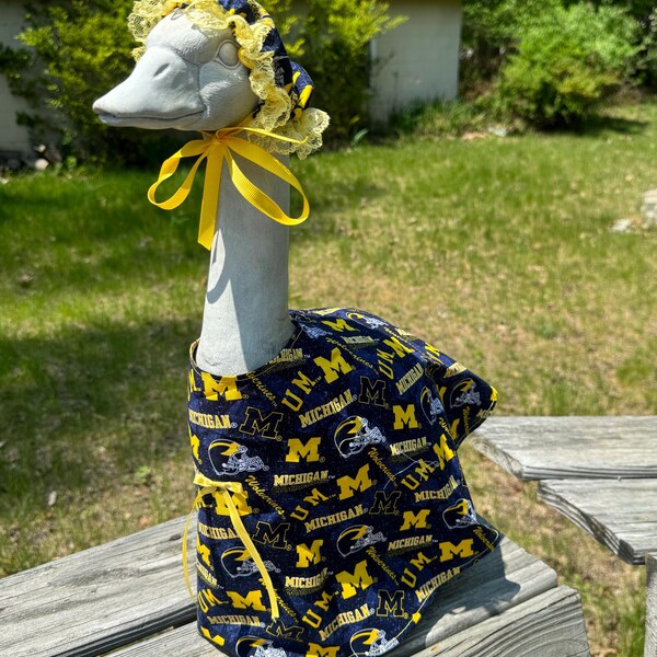 Happy Birthday Goose Dress/ Birthday Goose Clothes/concrete Goose/lawn ...