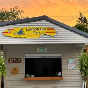 Happy Hour Parrot Beach Sign 15 Inch Diameter Wooden 2 Sided Sign ...