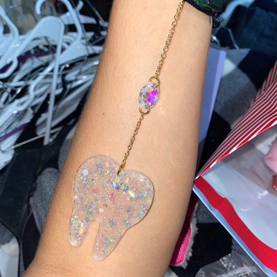 Resin Tooth Suncatcher, Dental Suncatcher, Dental Car Charm, Tooth Car ...