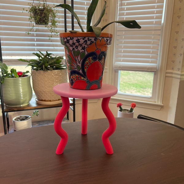Red & Pink Small Plant Stand - Maximalist Wavy 8" Stand Display ...
