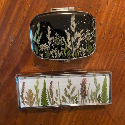 Pressed Flower Bookmark, Laminated Bookmark, Custom Bookmark, Cute ...