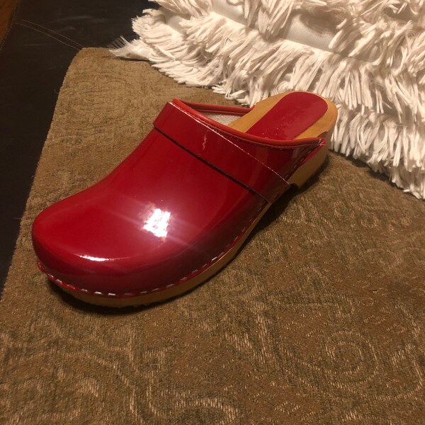 Leia Classic Wood Clogs in Red Patent Leather - Etsy