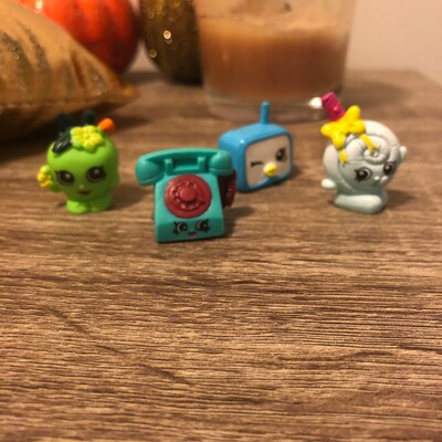 Fluffy Baby Fuzzy SHOPKINS season 2 special Editionyou - Etsy