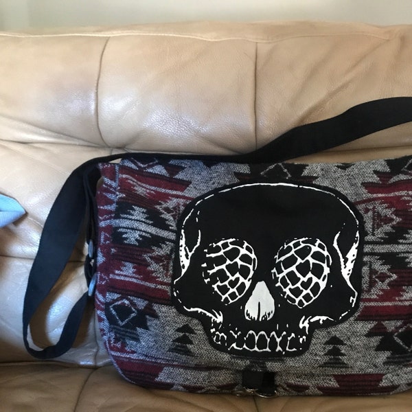 Hazy Rainbow Tie Dye // BE KIND Stay Weird Colorful T-shirt - Skull ...