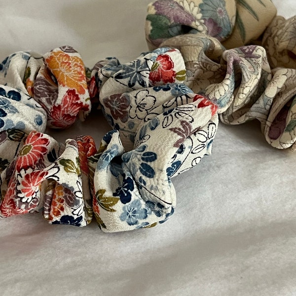 Chirimen Kimono Hair Clip, Japanese Fabric Hair Accessory 5 1/8 Inch - Etsy