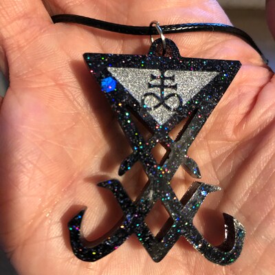 Gothic Button Badge, Black Skull Badge, Creep Badge Pin, Alternative ...