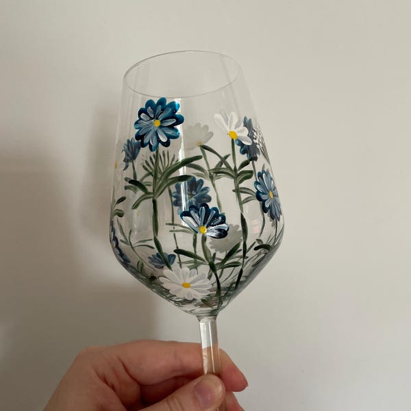 Hand Painted Champagne Flutes Glasses Modern Design White Flowers ...