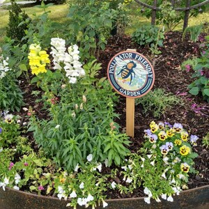 Bee Pollinator Friendly Garden Sign - Etsy