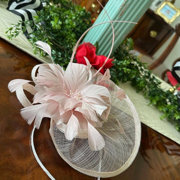 New Pale Pink,light Pink Colour Fascinator Hatinator With Band & Clip ...