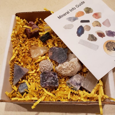 Crystal Set Kit Tumbled Chakra Stones, Raw Crystals, Geode, Peacock Ore ...
