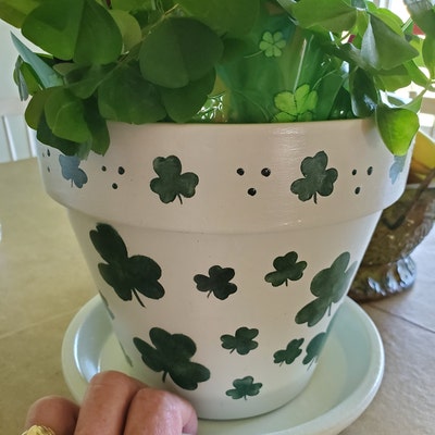 Shamrock Flower Pot - Etsy