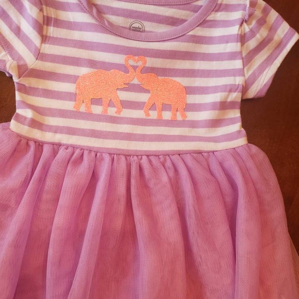 Elephant Love Heart SVG for Cricut, Elephant Trunk Heart Clipart, Cute ...