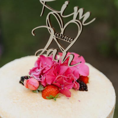 Cake Topper for Weddings,wedding Cake Topper With a Heart and a Date ...