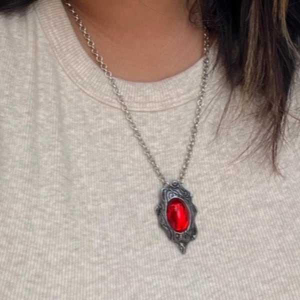 Dante's Amulet Necklace: Devil May Cry Cosplay Jewelry - Etsy