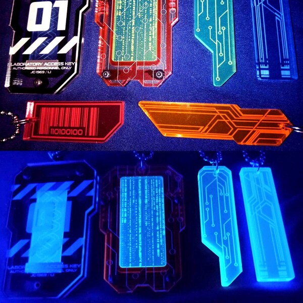 Cyberpunk Black Light Glow Pendant - Cyberpunk UV Reactive Pendant ...