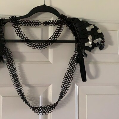 The Raven-feathers Scale Mail Chainmail Fantasy LARP Pauldrons ...