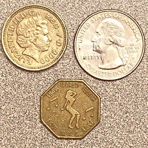 Bulk Lot of sports World Arcade Tokens Brass Video Game Amusement Coins ...