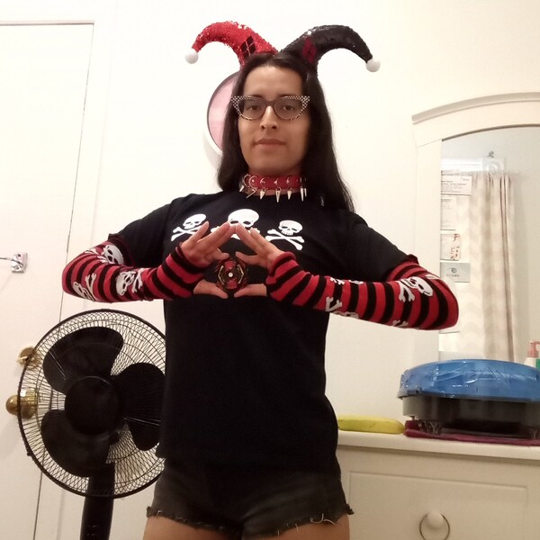 Red & Black Skull Stripe Long Sleeve Top With 3 White Skulls With ...