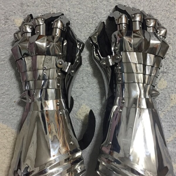 Combat Gauntlets Gothic Style SCA LARP Gothic Armor Fantasy Gauntlets ...