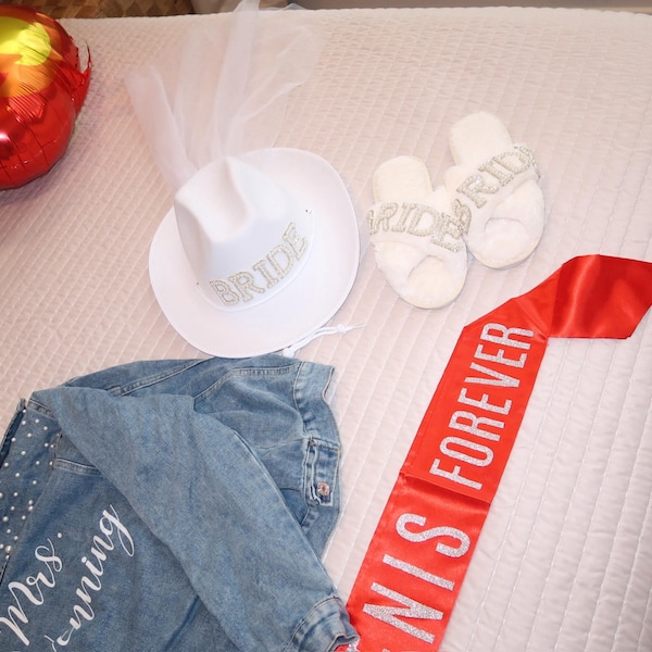 White Bride Cowgirl Hat, Nashville Bachelorette Cowboy Hat, Bride's ...