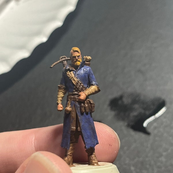 Human, Male, Ranger/rogue in Leather and Cloak, Mohawk, Crossbow on ...