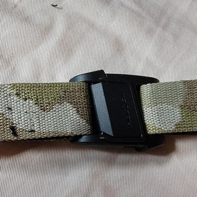 Fidlock Magnetic V-buckle 25mm Split Bar Black With Pull - Etsy