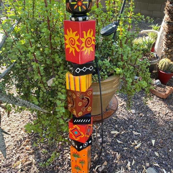 Garden Totem With a Twist - Etsy