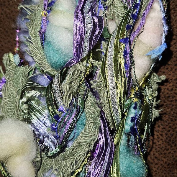 Echinacea Fringe Effects™ Fiber Art Yarn Bundle 21x1= 21yd . Tassel ...