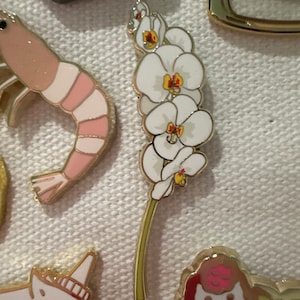White Orchid Floral Enamel Pin, White Flowers Gift, Flower Lover Pin ...