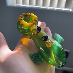 Sunflower Glass Pipe Girly Bee Pipes Beautiful Girly Pipe - Etsy
