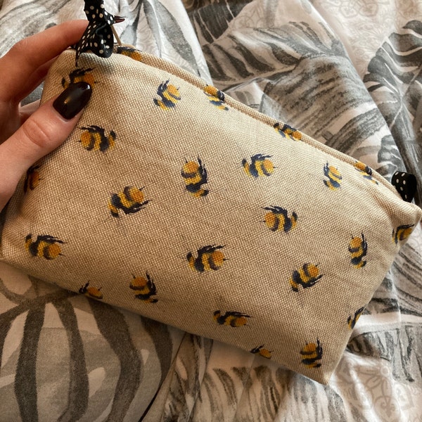 Handmade Labrador Dog Fabric Zip Coin Purse / Wash Bag / Cosmetic Bag ...