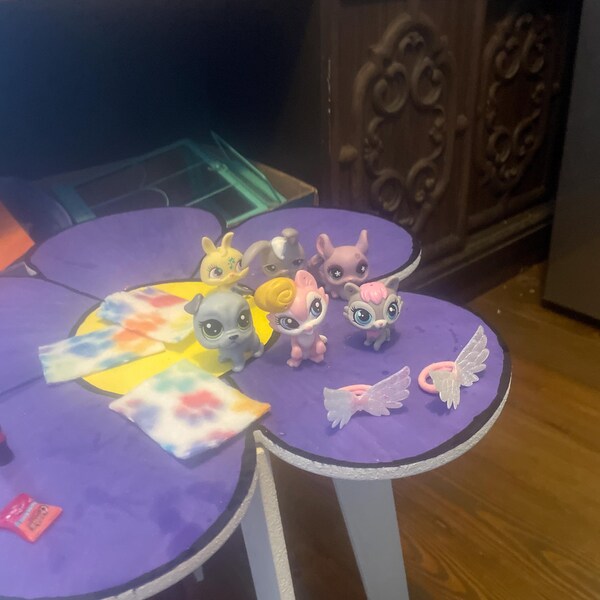 Authentic LPS 26 Pc Play Set 3 Pets (1 Random CAT or DOG and 2 Other ...