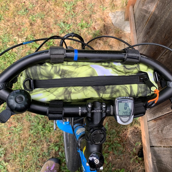 Bicycle Bag Gear. Сycling Handlebar Bag - Surly Moloko. Travel Sport ...