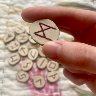 Freya & Freyr Bindrune Deer Antler Necklace - Etsy