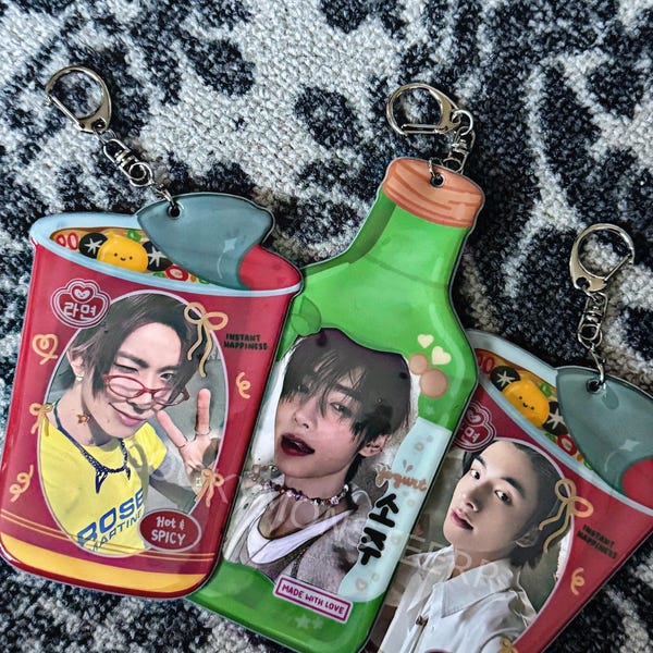 Cute Snacks Mini ID Photo Holder Kawaii KPOP ID Holder Keychain Hot ...