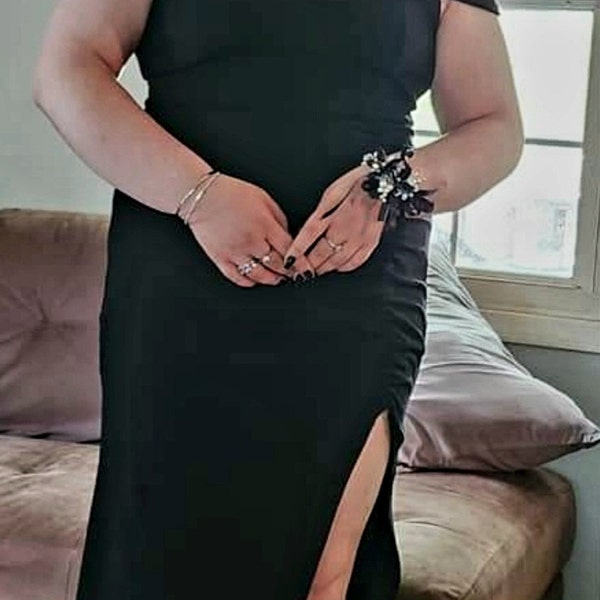 Sylvie Wrist Corsage in Jet Black & Silver With White Swarovski Crystal ...