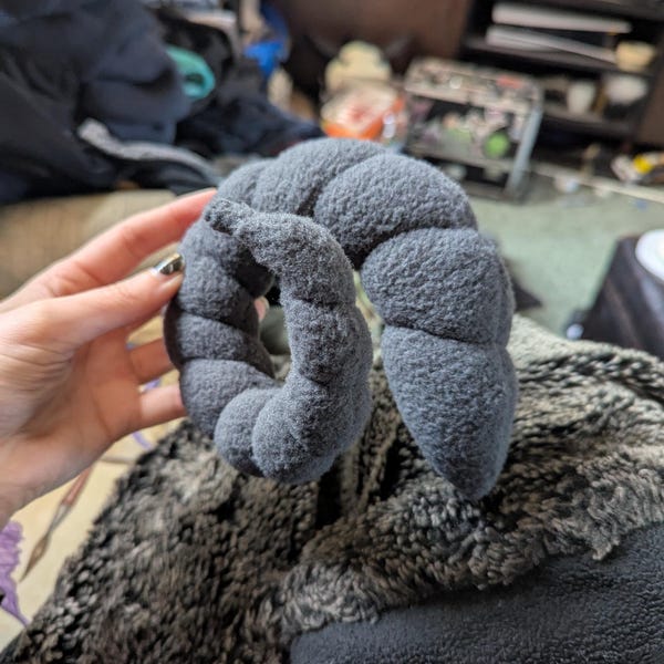 Plush Horn Tutorial and Pattern - Horns for Cosplay or Fursuits - Etsy