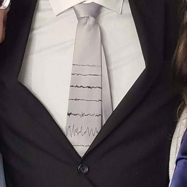 EEG Necktie Brainwaves Tie Sleep Cycles Brain Waves Necktie. Insomnia ...