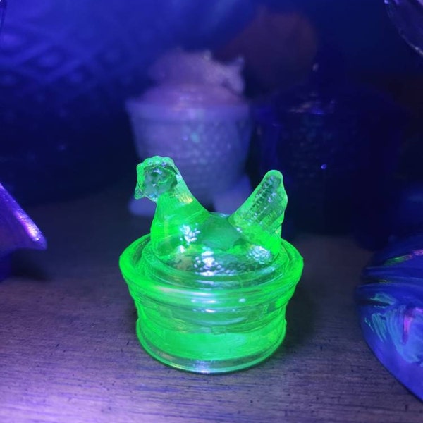 Selenium Glass Pink Glow Arrowhead - Etsy