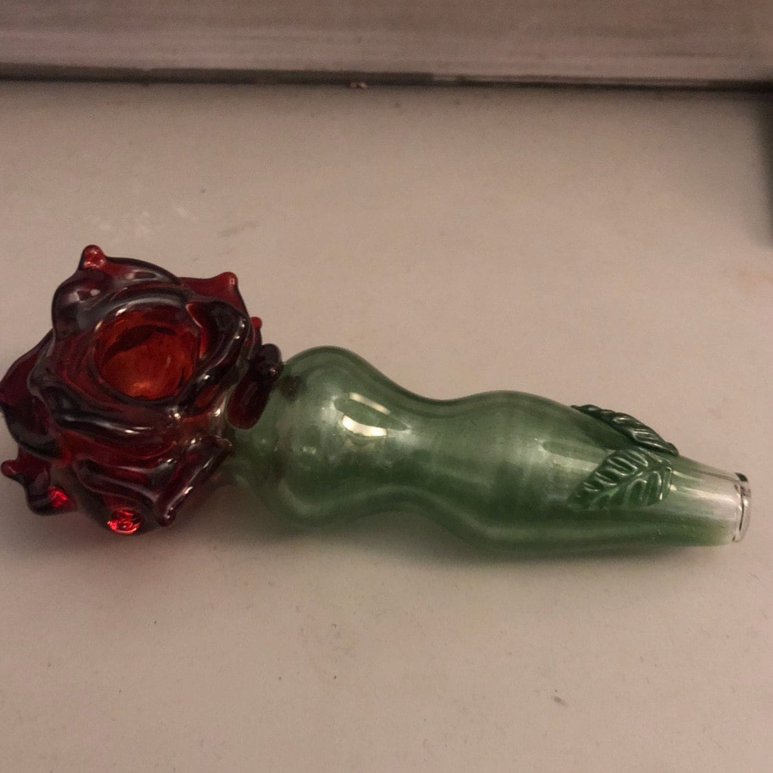 Rose Glass Pipe