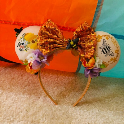 MINIATURE Bumble Bee Figurine Insect Animal Mini Figure Terrarium ...