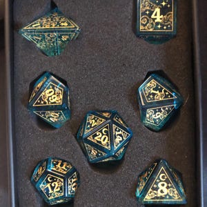Green Sandstone Gemstone Dnd Dice Set, Polyhedral Dice, D&D Dice ...