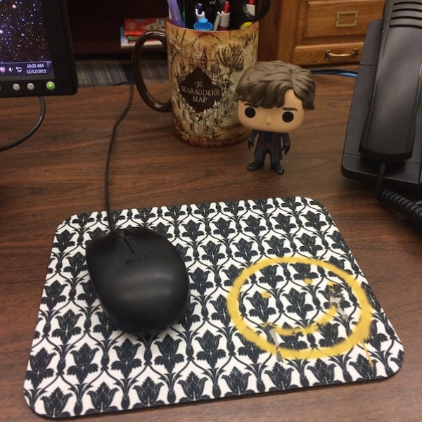SHERLOCK "bored Smiley Wallpaper" Rubber Mouse Pad - Etsy
